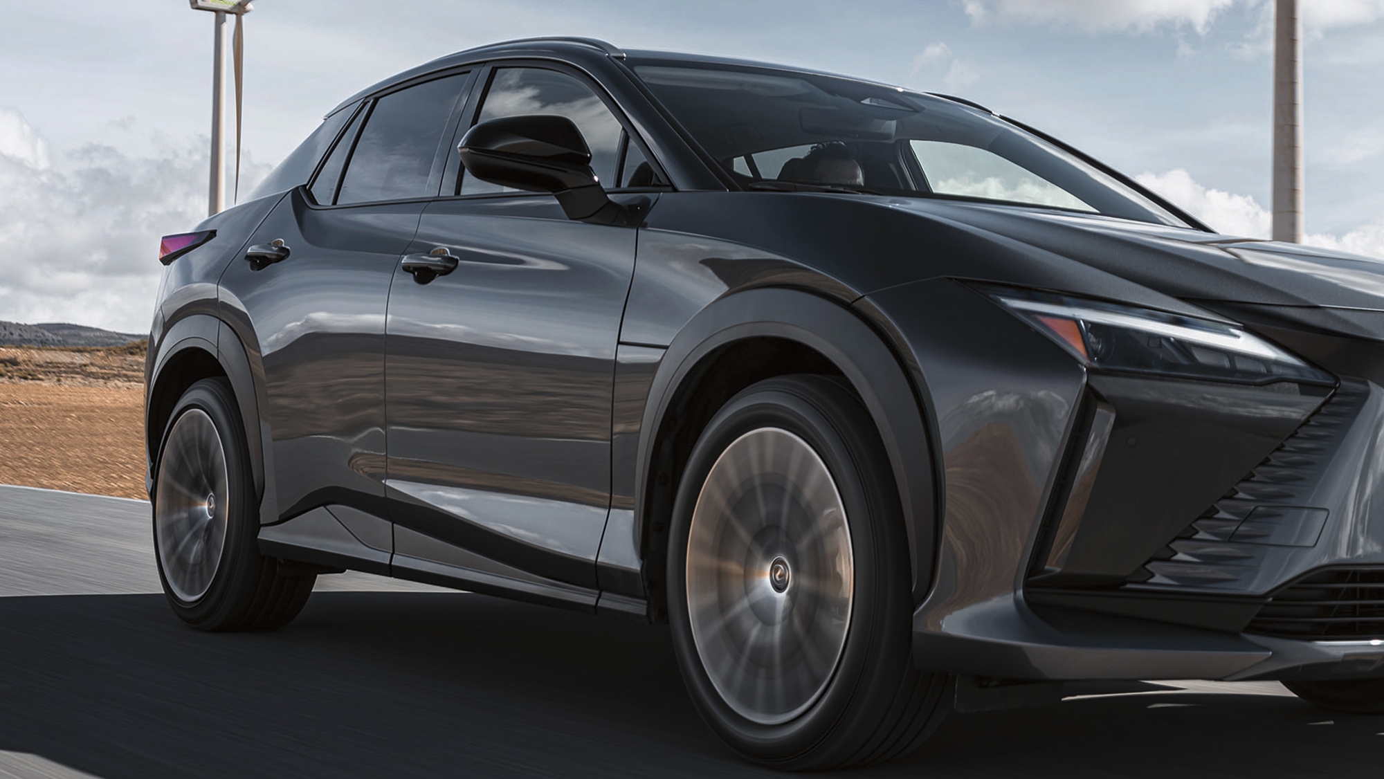 Lexus RZ 300e e-Premium Design: el SUV eléctrico más accesible de la gama