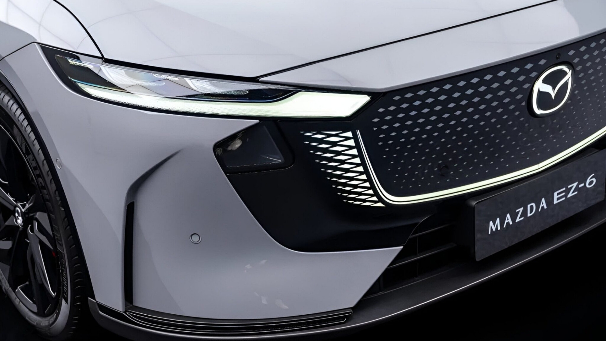 El coche eléctrico más esperado de Mazda es ahora más interesante ...