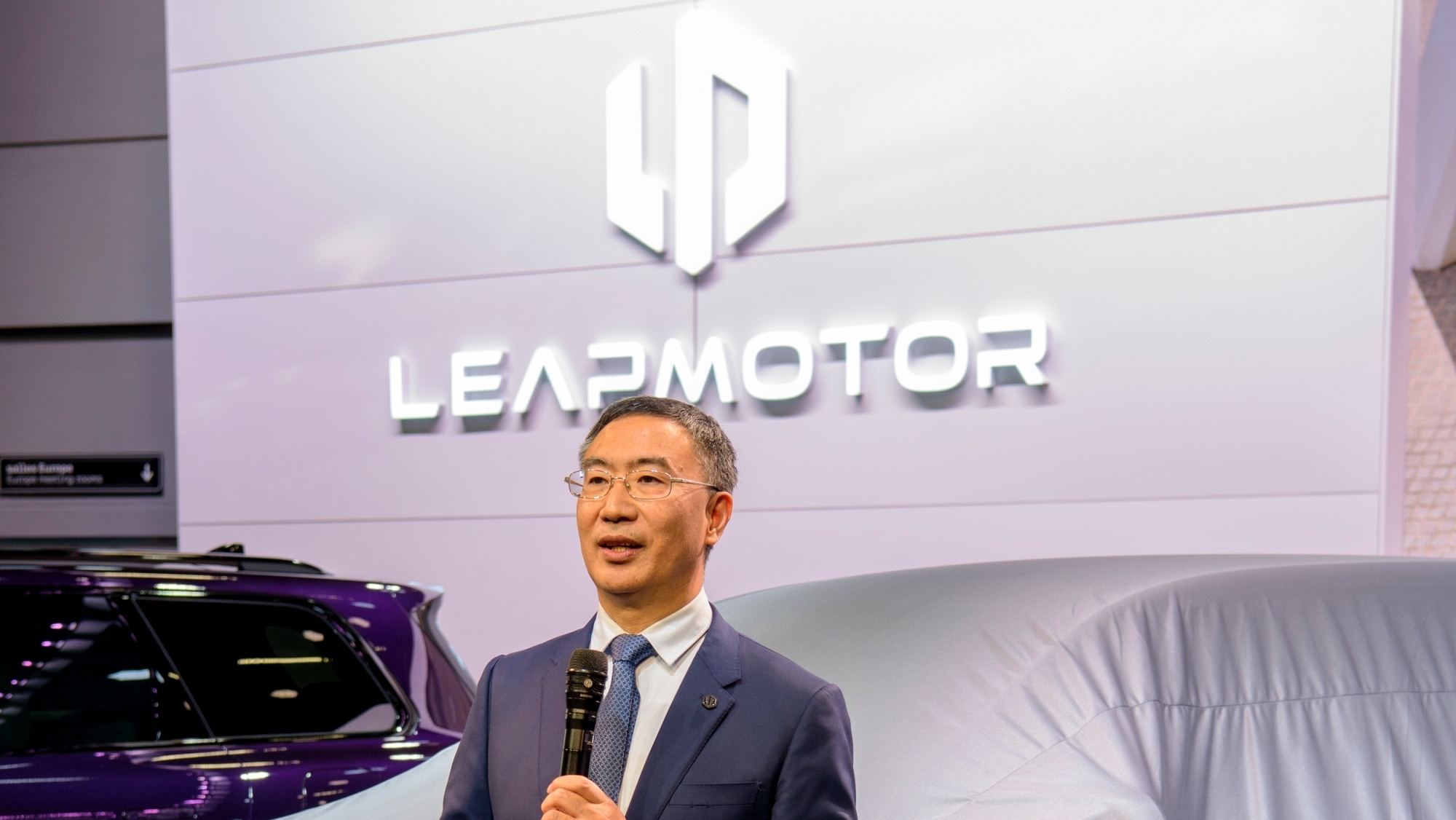 La gran promesa del fundador de Leapmotor: "6.000 euros por un SUV ...