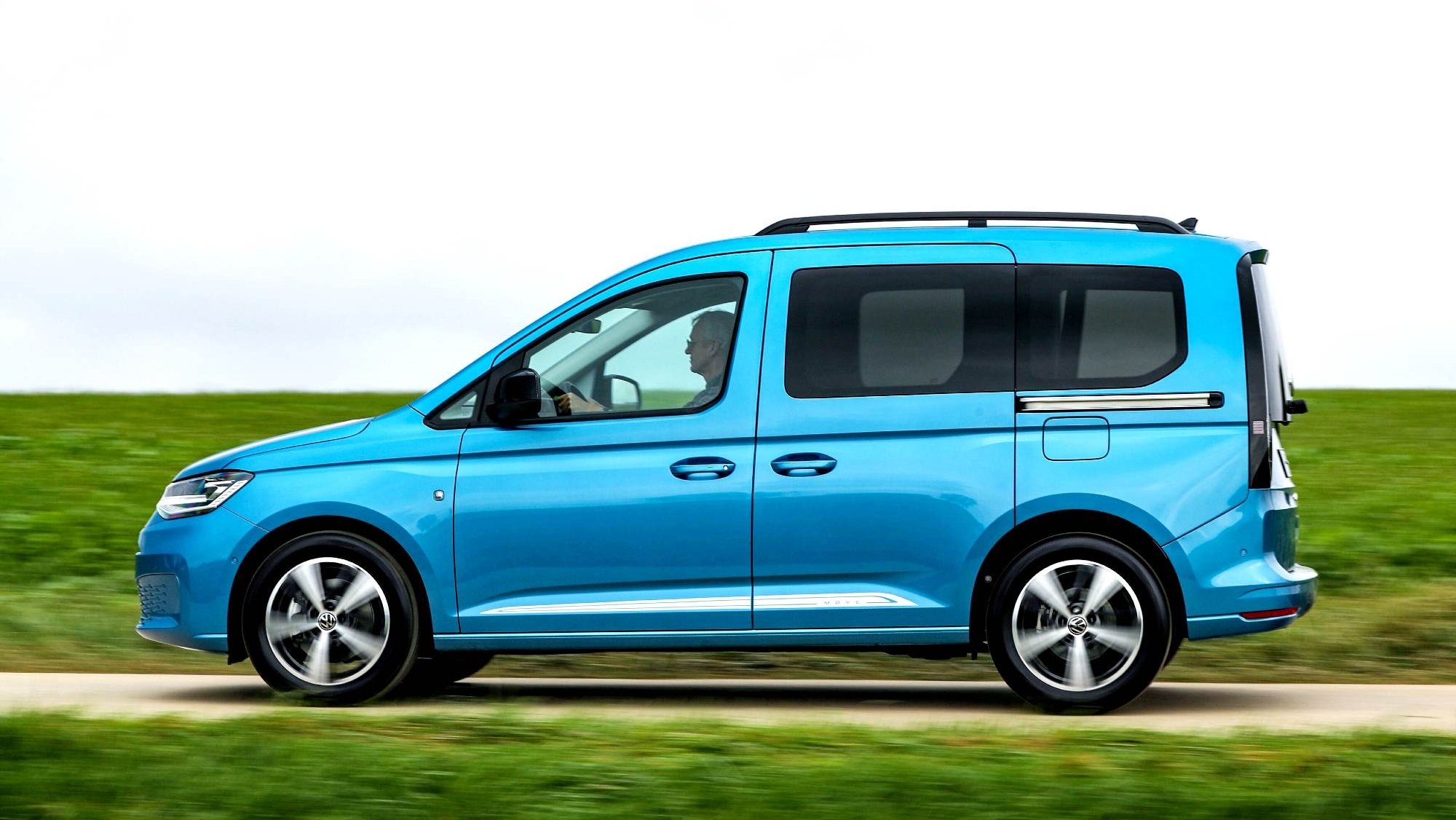 Volkswagen Caddy PHEV: el monovolumen híbrido enchufable con hasta 7 plazas