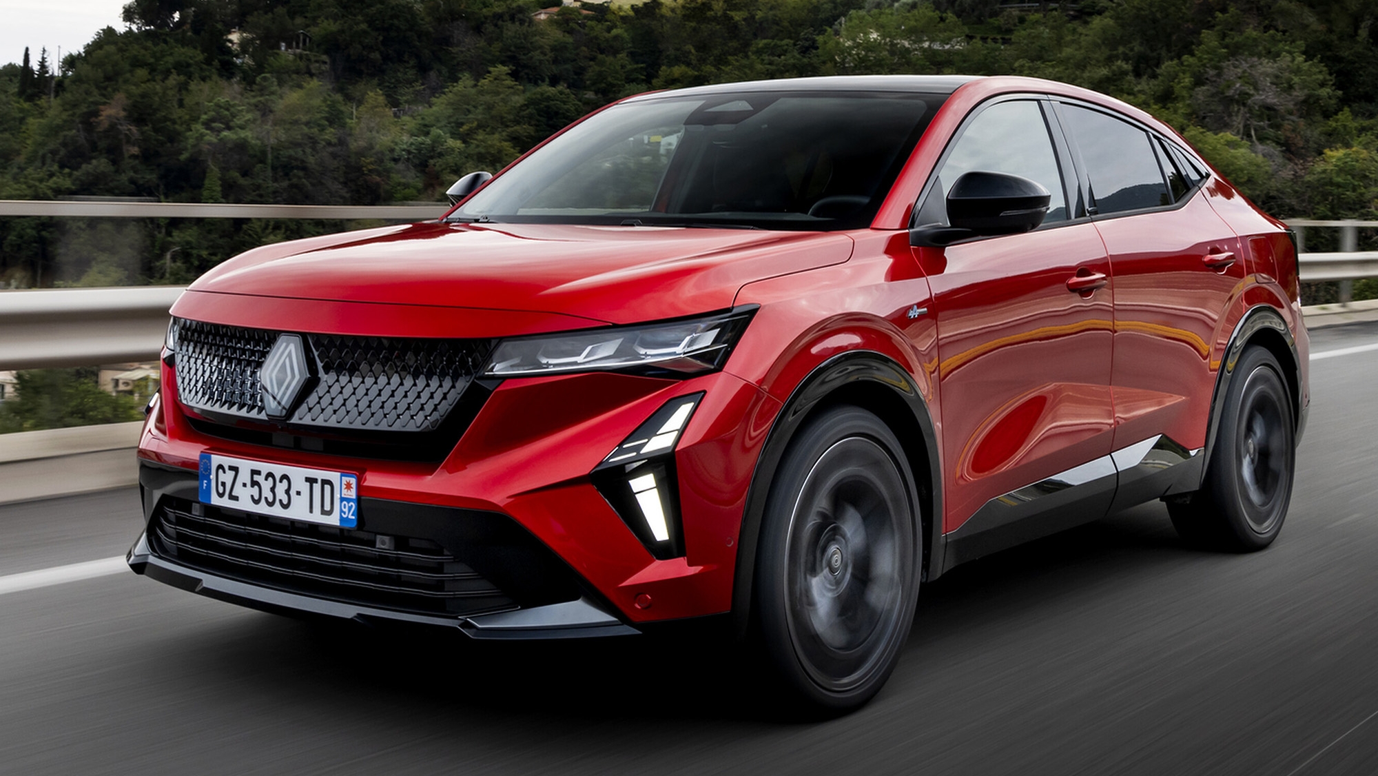 Renault lidera la revolución híbrida en España con producción local e ...