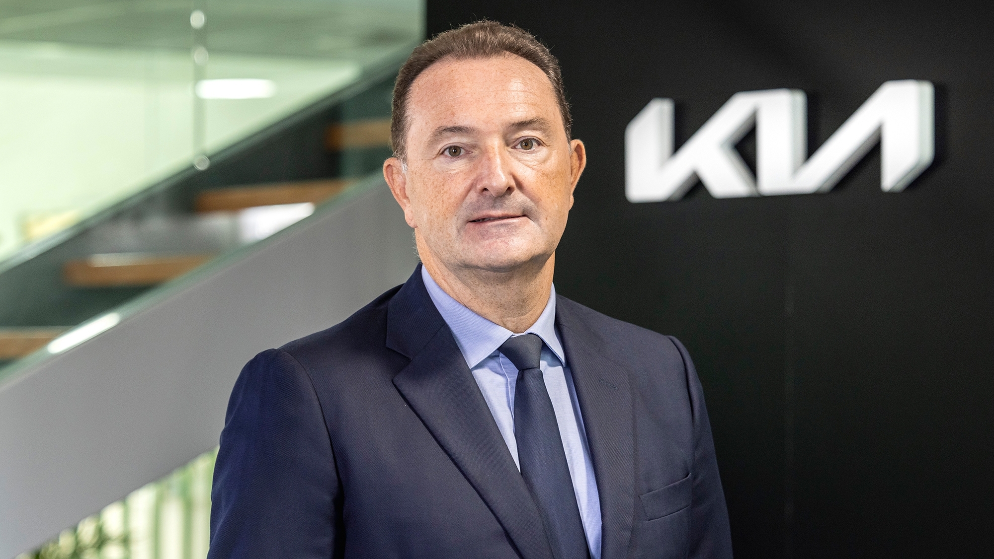 El CEO de KIA Europa admite: “Nos guste o no, prohibir los coches ...