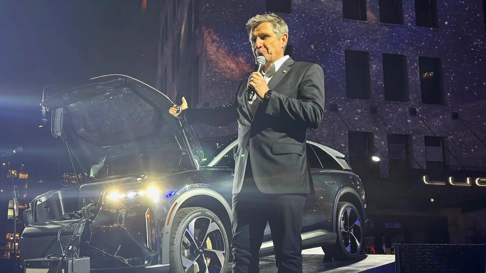 “Su precio está fuertemente subvencionado”: el CEO del mejor fabricante de eléctricos del mundo ...