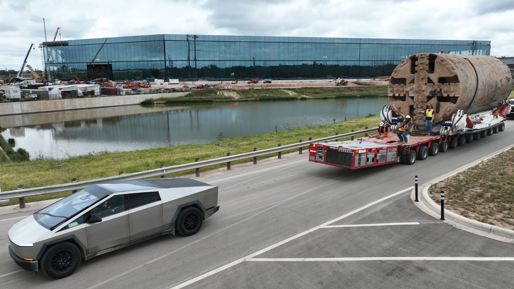 Lo que Elon Musk no contamina con Tesla, lo hace con otra empresa ...