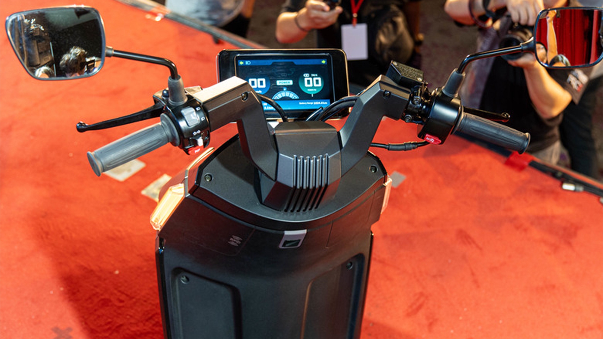 SYM PE3: el scooter eléctrico con extensor de autonomía que puede ...