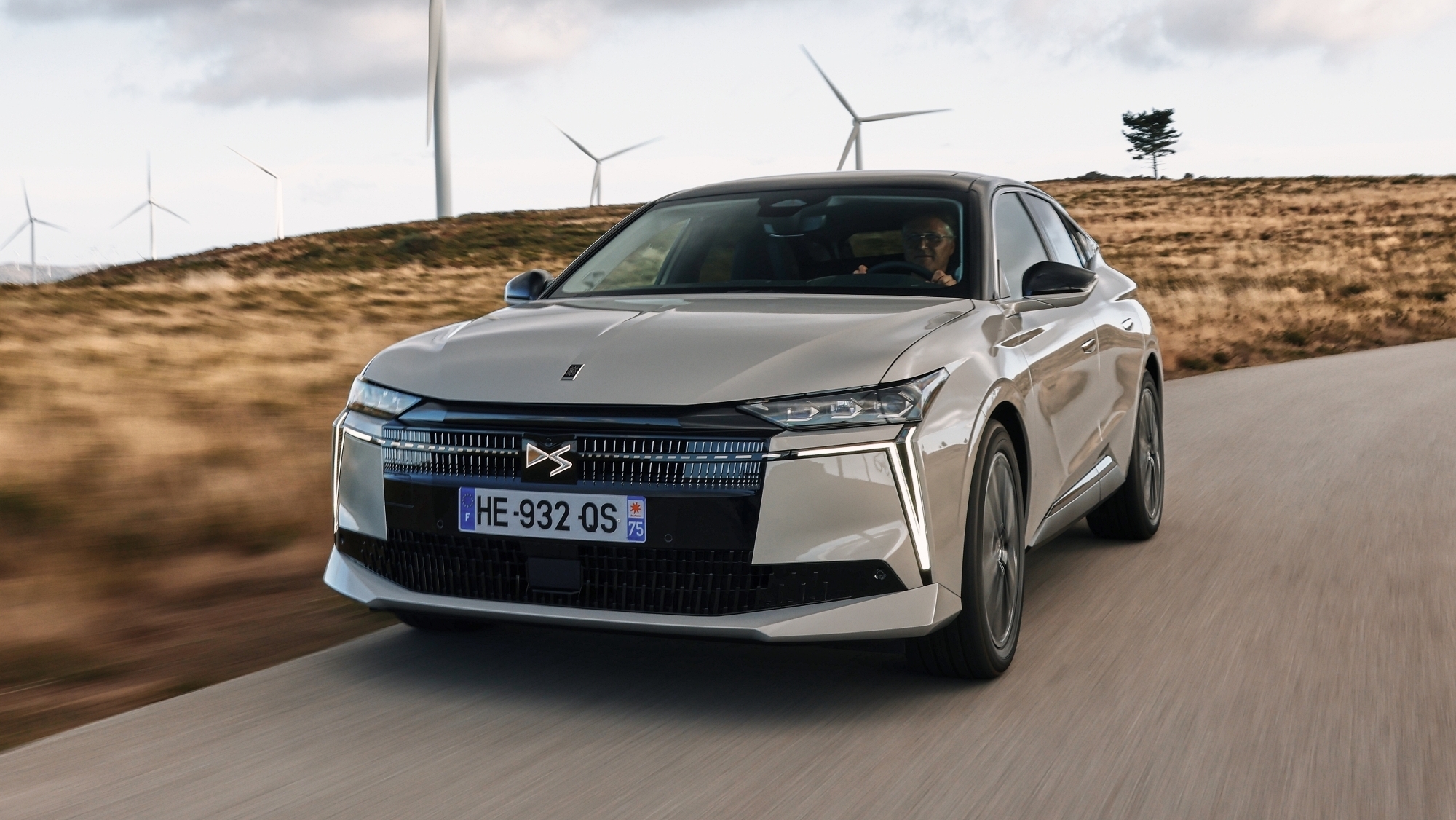 DS N.º 4 E-TENSE: autonomía, precio y claves del compacto eléctrico premium