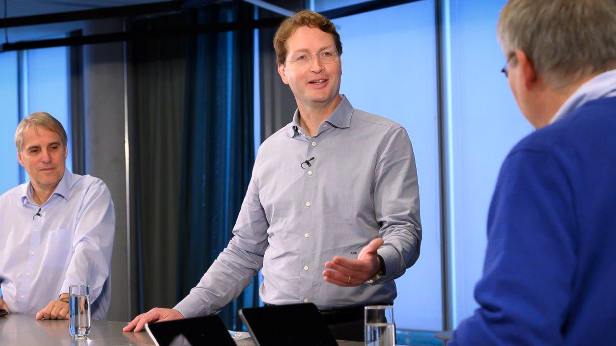 Ola Källenius, CEO de Mercedes, critica a la UE porque teme un posible ...