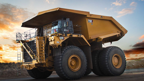 Este dumper "eléctrico" sólo tiene un pequeño motor diésel de 24 toneladas y 85.000 cm³