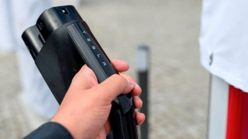 Tesla habla de Supercargadores V4 a 350 kW y Megacargadores más ...