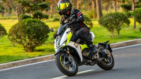 Llega a España la Felo FW-06, una scooter eléctrica con aceleración de ...
