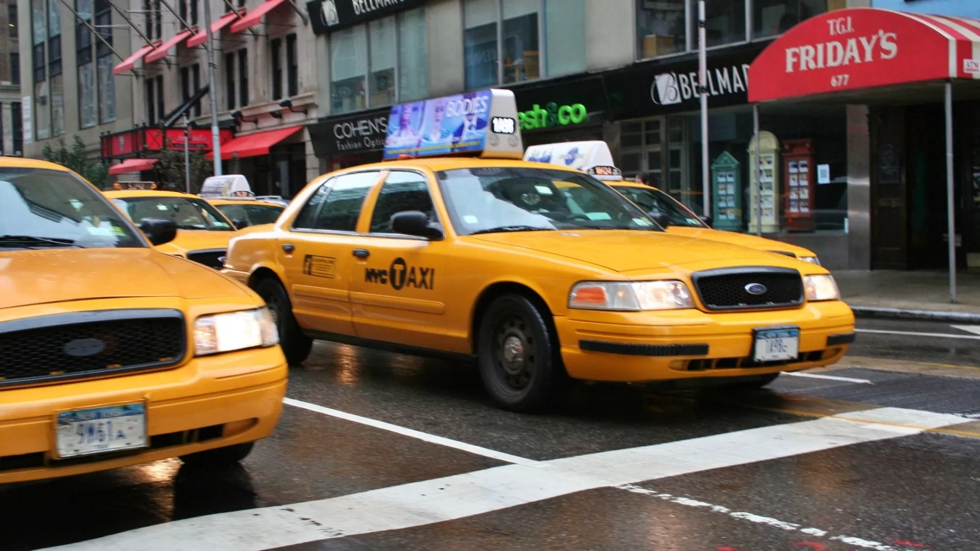 Nueva York exigirá taxis eléctricos y adaptados para 2030 en una medida ...