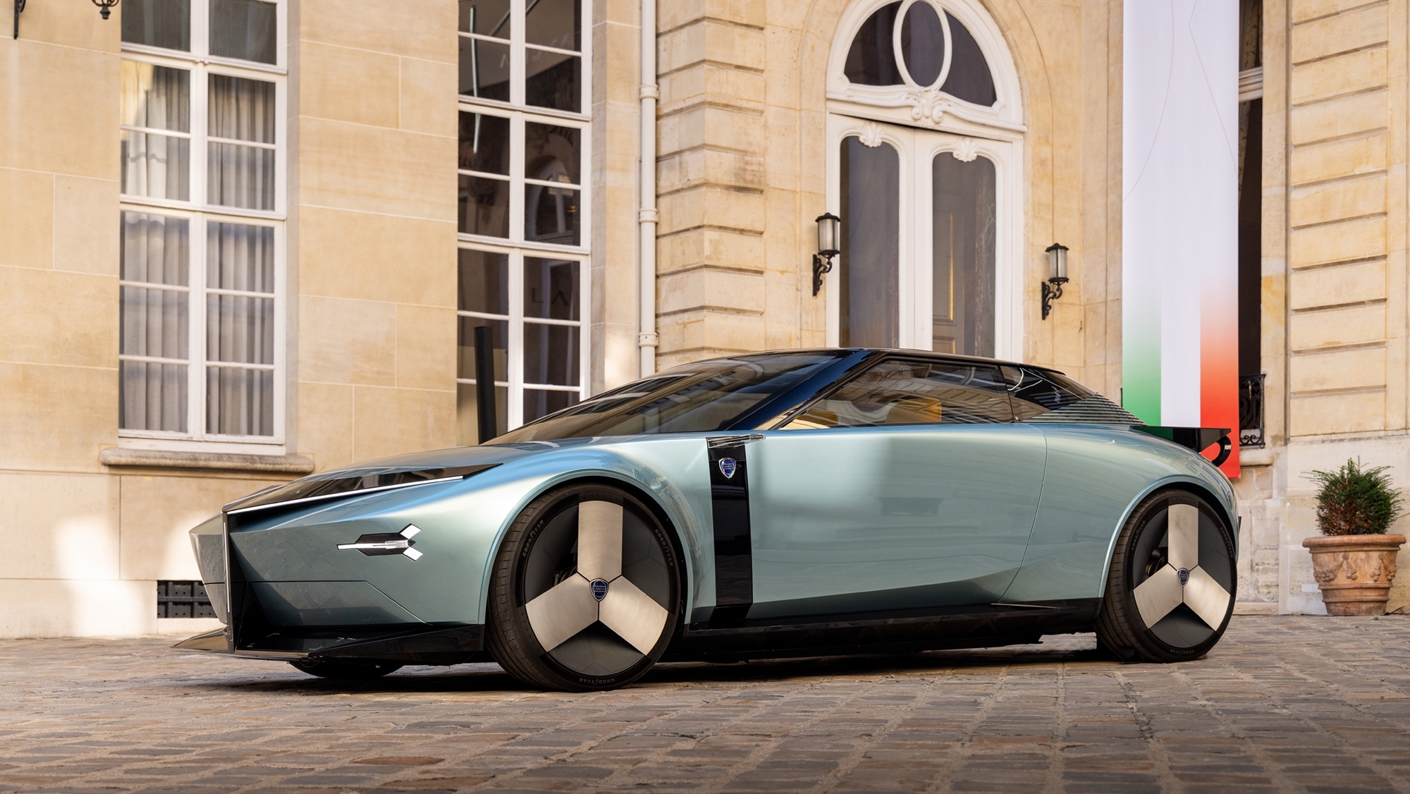 Lancia lanzará tres vehículos eléctricos: Ypsilon en 2024, Gamma en ...