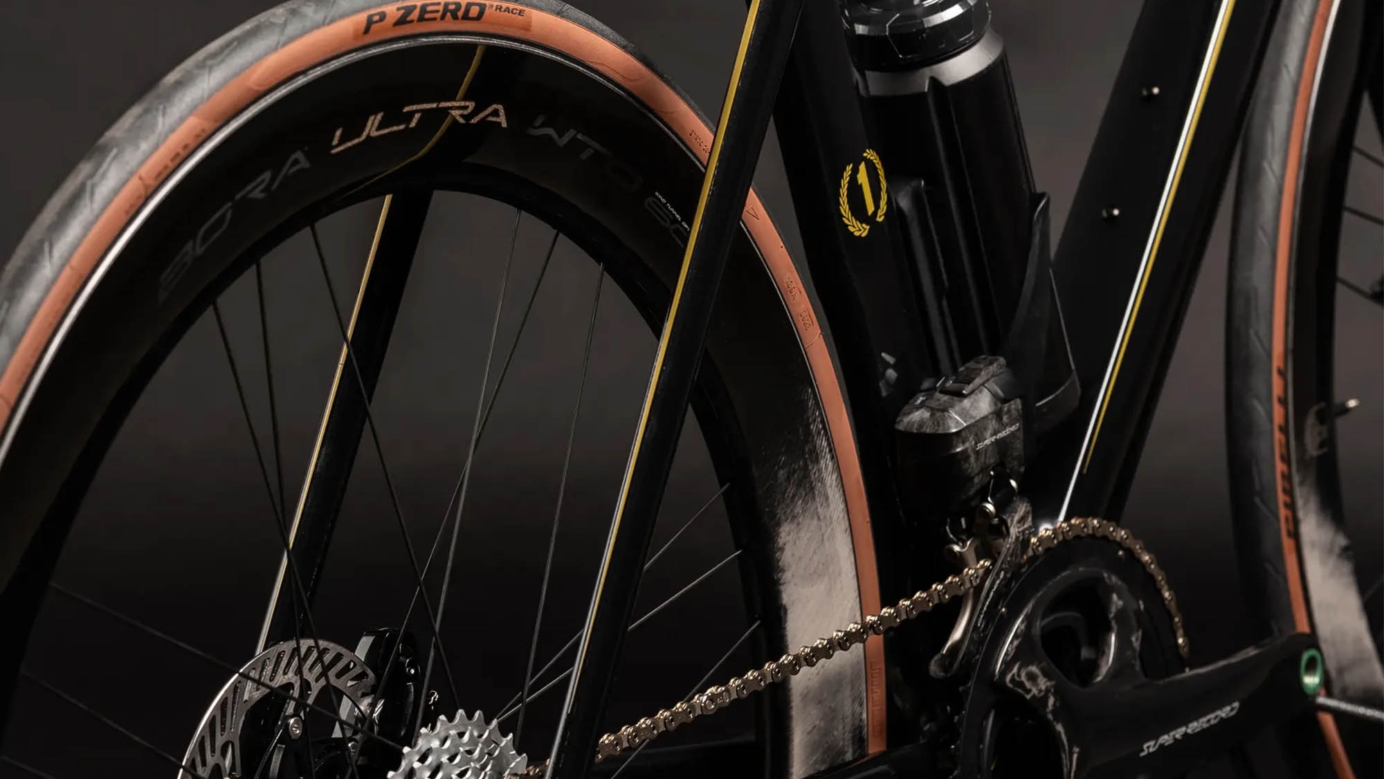 Lotus presenta la Type 136, su bicicleta eléctrica ultraligera de ...