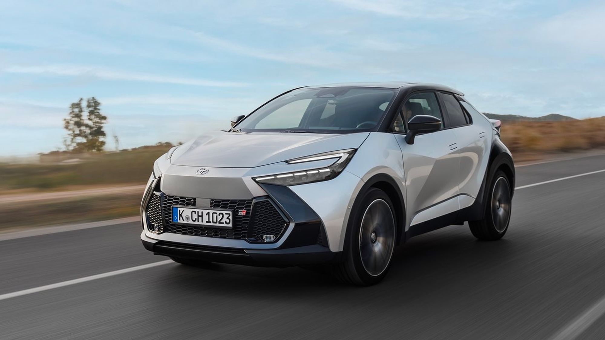 Nueva generación del Toyota C-HR: más diseño, tecnología y opciones híbridas