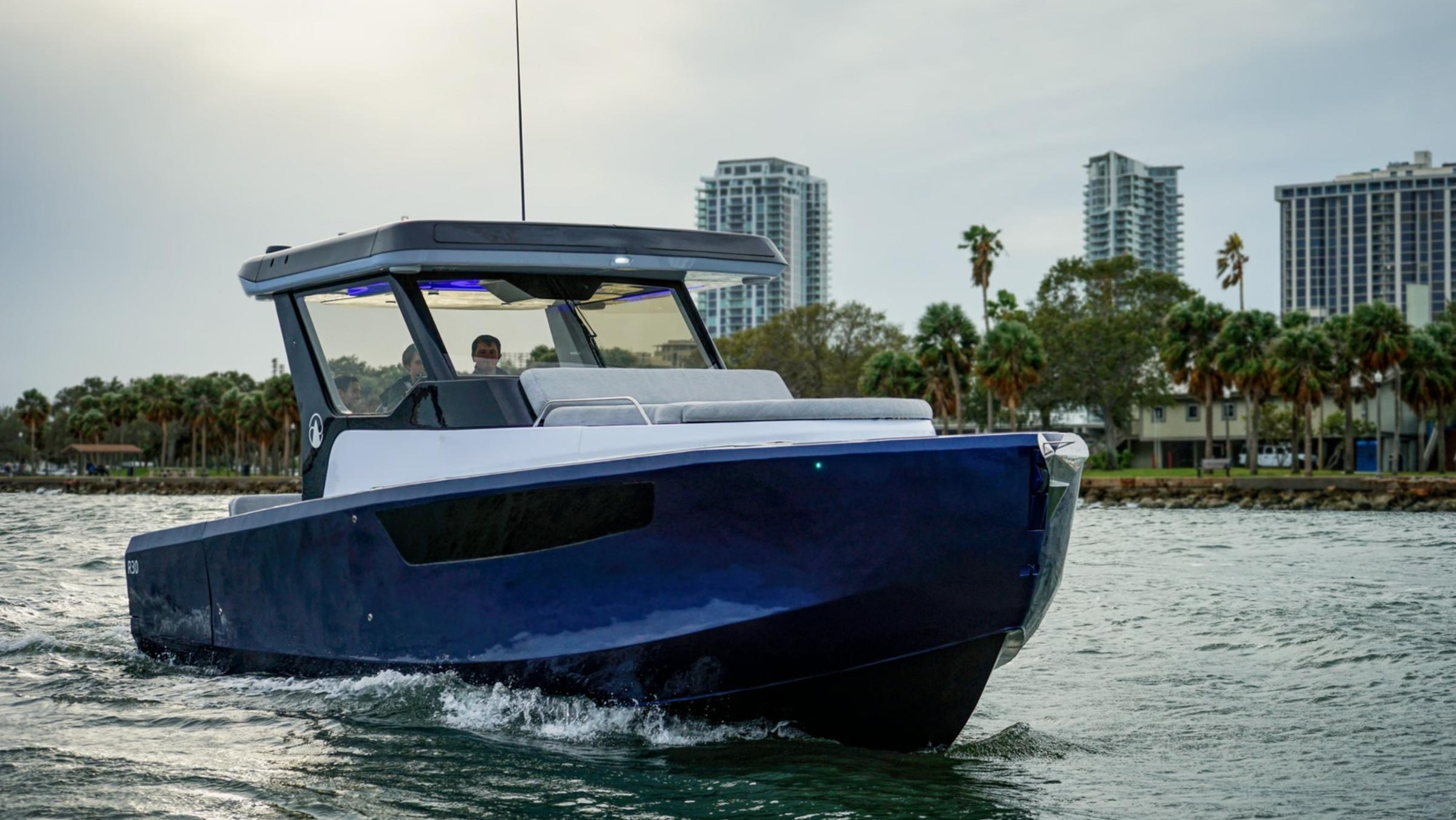El nuevo barco eléctrico de Blue Innovations Group, liderado por ...