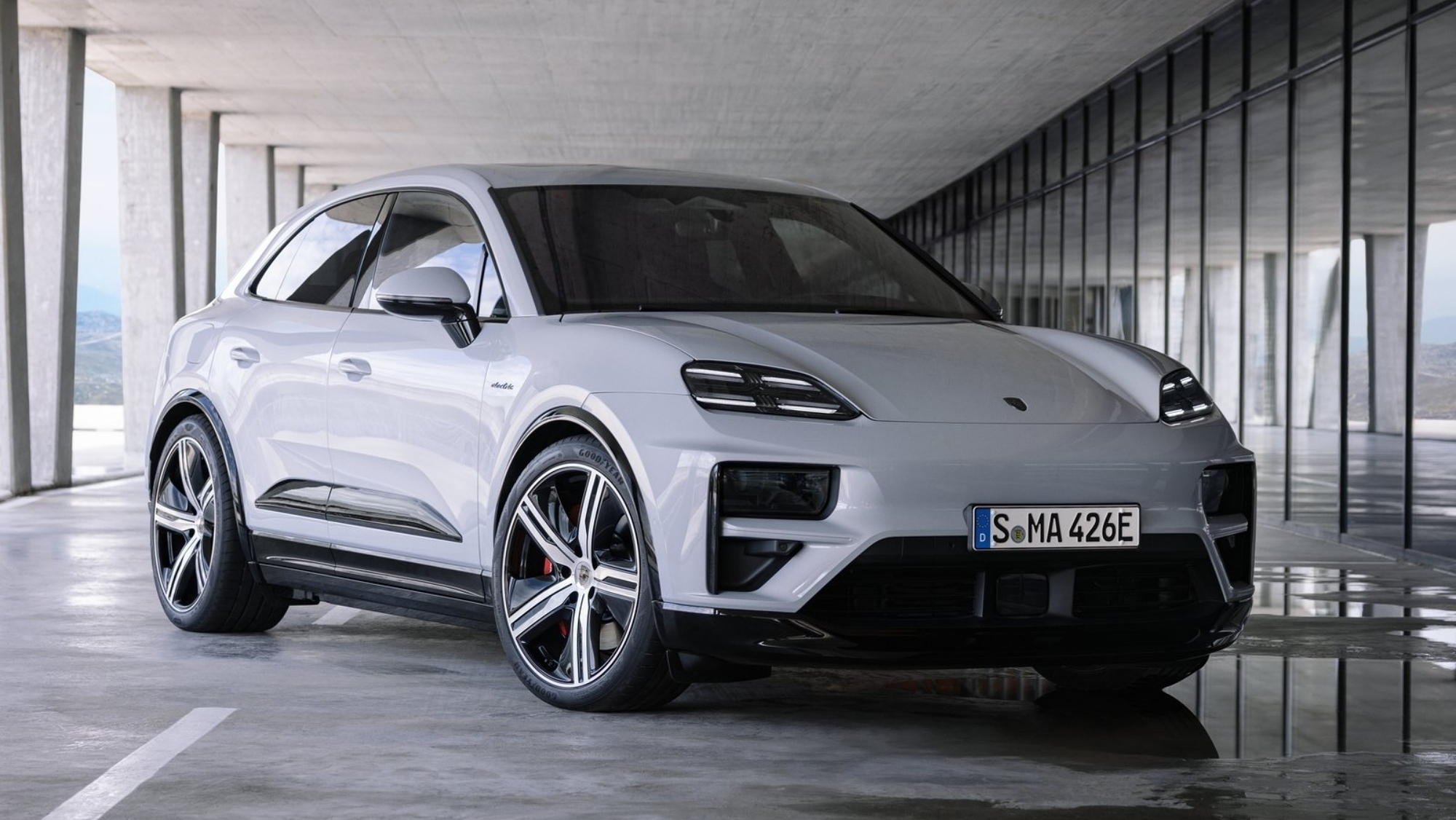 Porsche rompe con la tradición al lanzar el nuevo Macan eléctrico, apuntando al éxito