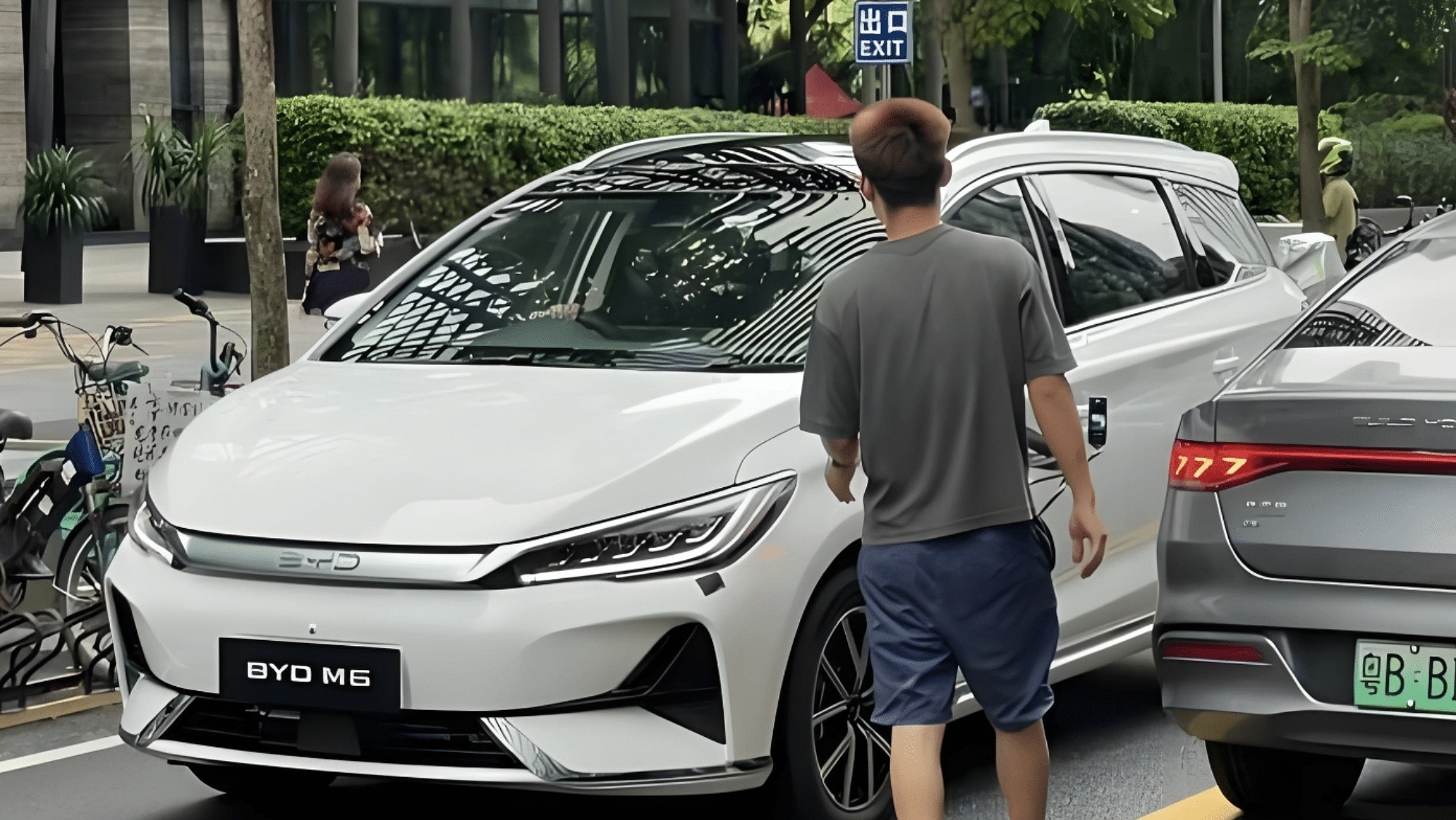 El próximo lanzamiento de BYD se deja ver en China completamente al ...