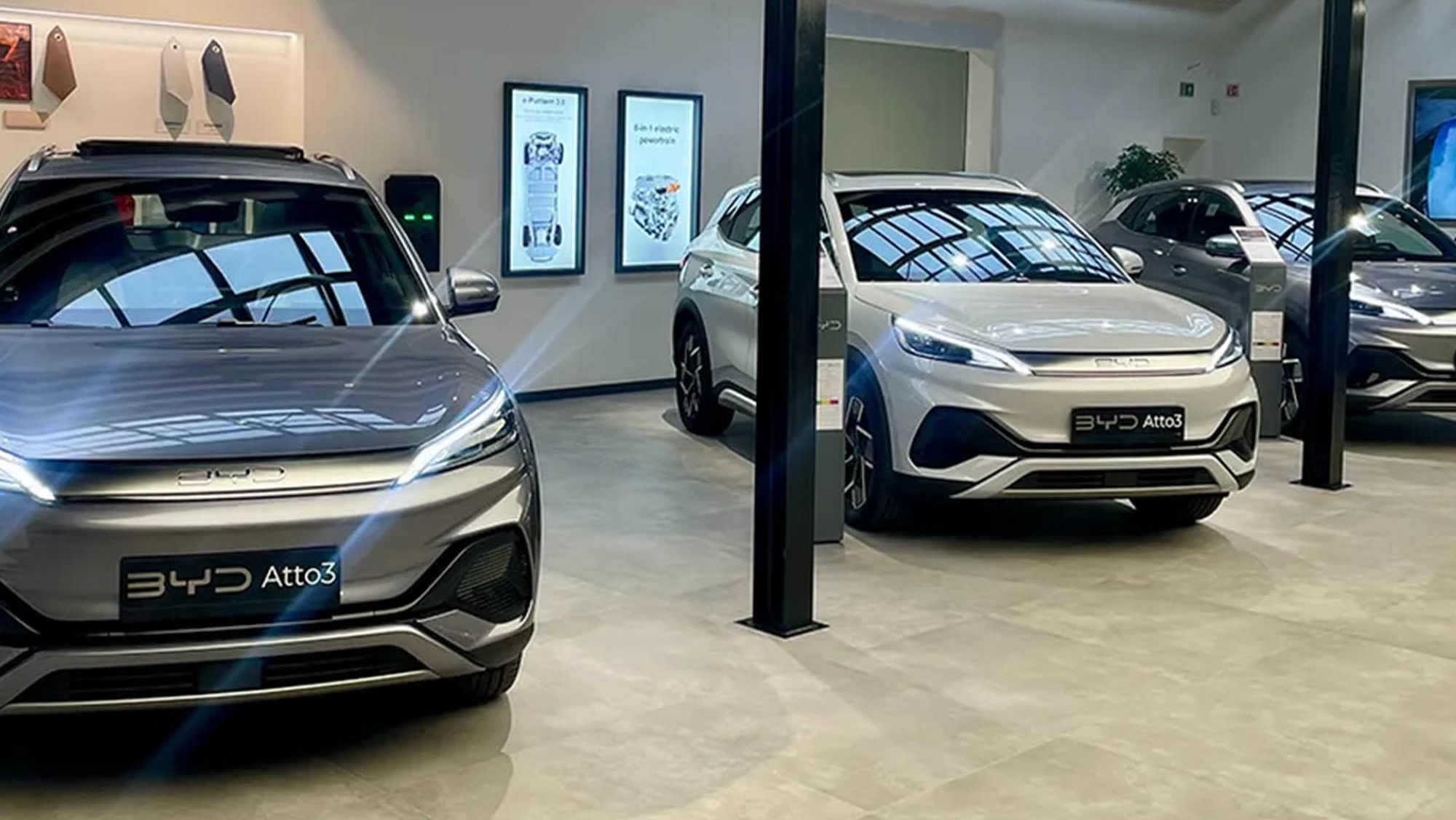 BYD no se achanta y sigue creciendo en España: sus concesionarios y servicios técnicos llegan al ...