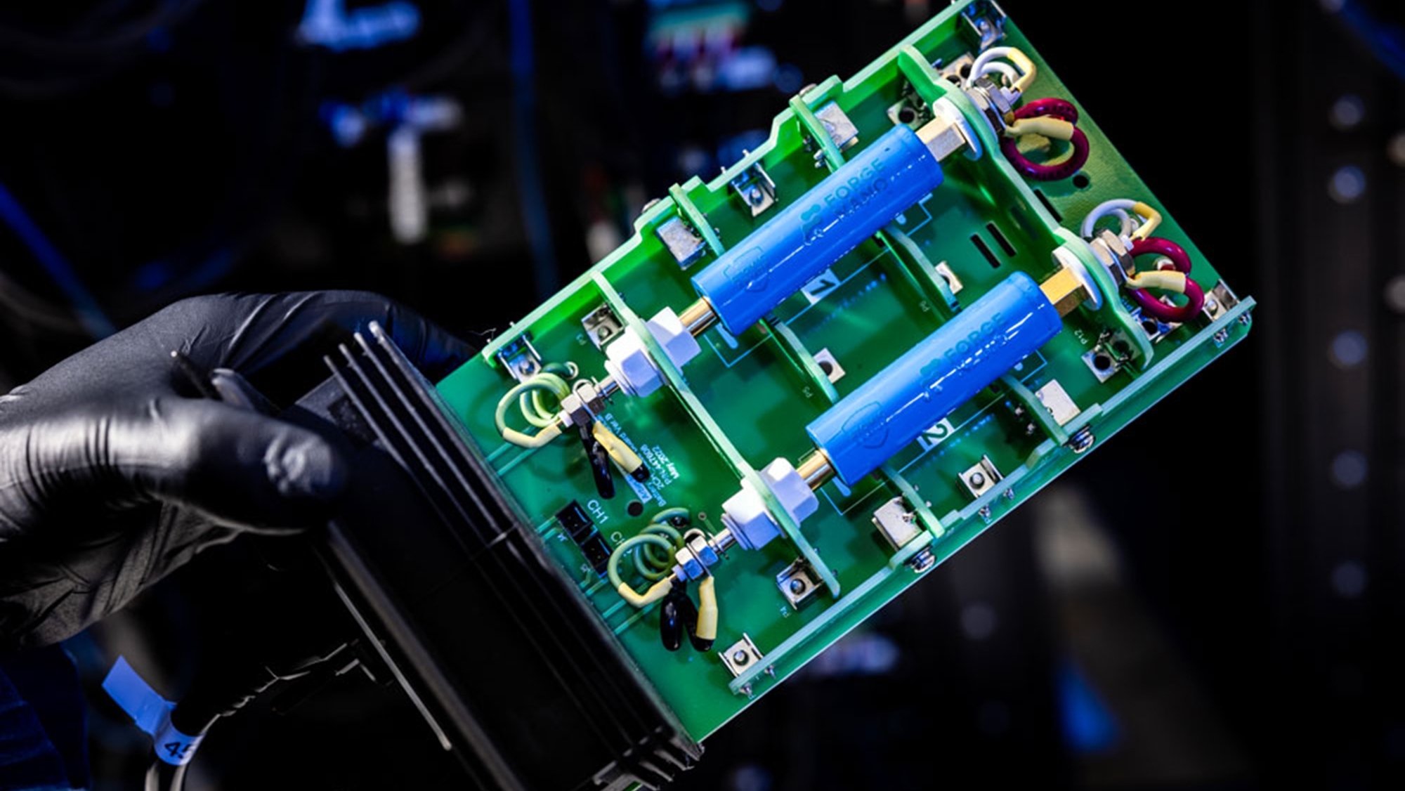 Forge Battery promete recarga en 10 minutos con su nueva celda 21700