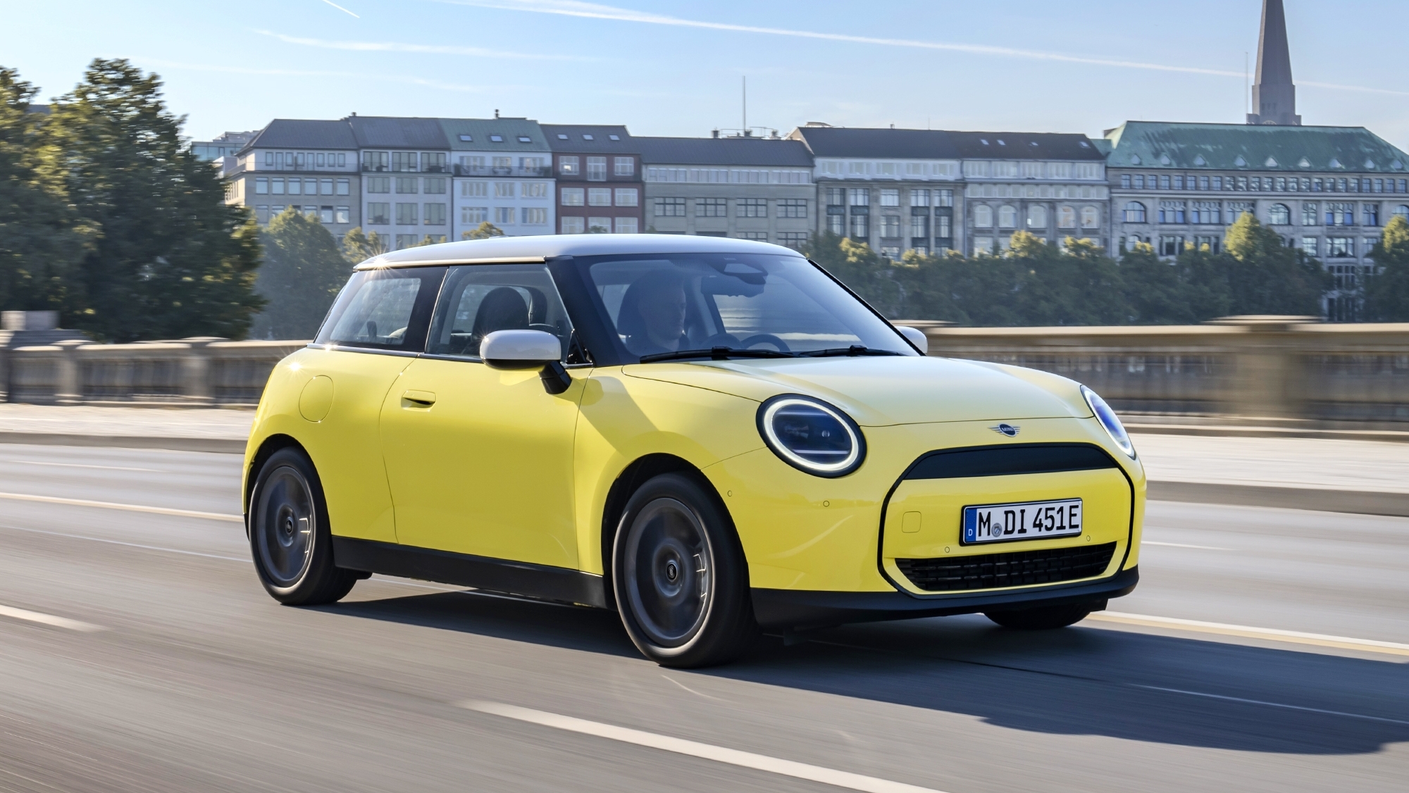 MINI Cooper Electric 2024: Precio, medidas, motor, interior y maletero