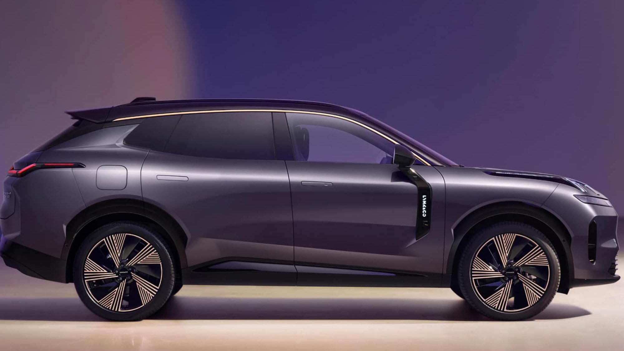 Lynk & Co 08: el SUV híbrido enchufable con mayor autonomía en Europa
