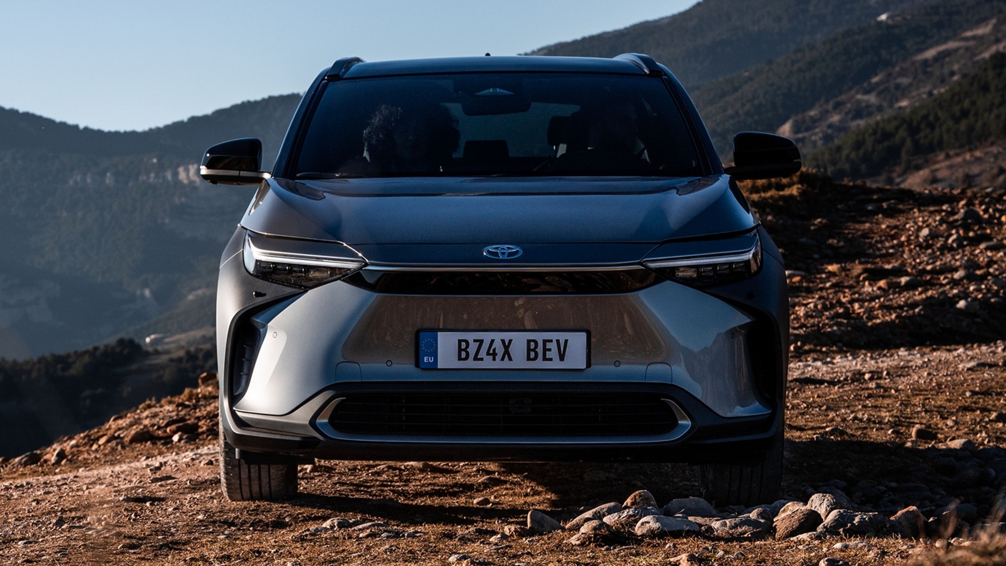 Toyota podría perder liderazgo global por su lenta transición a eléctricos