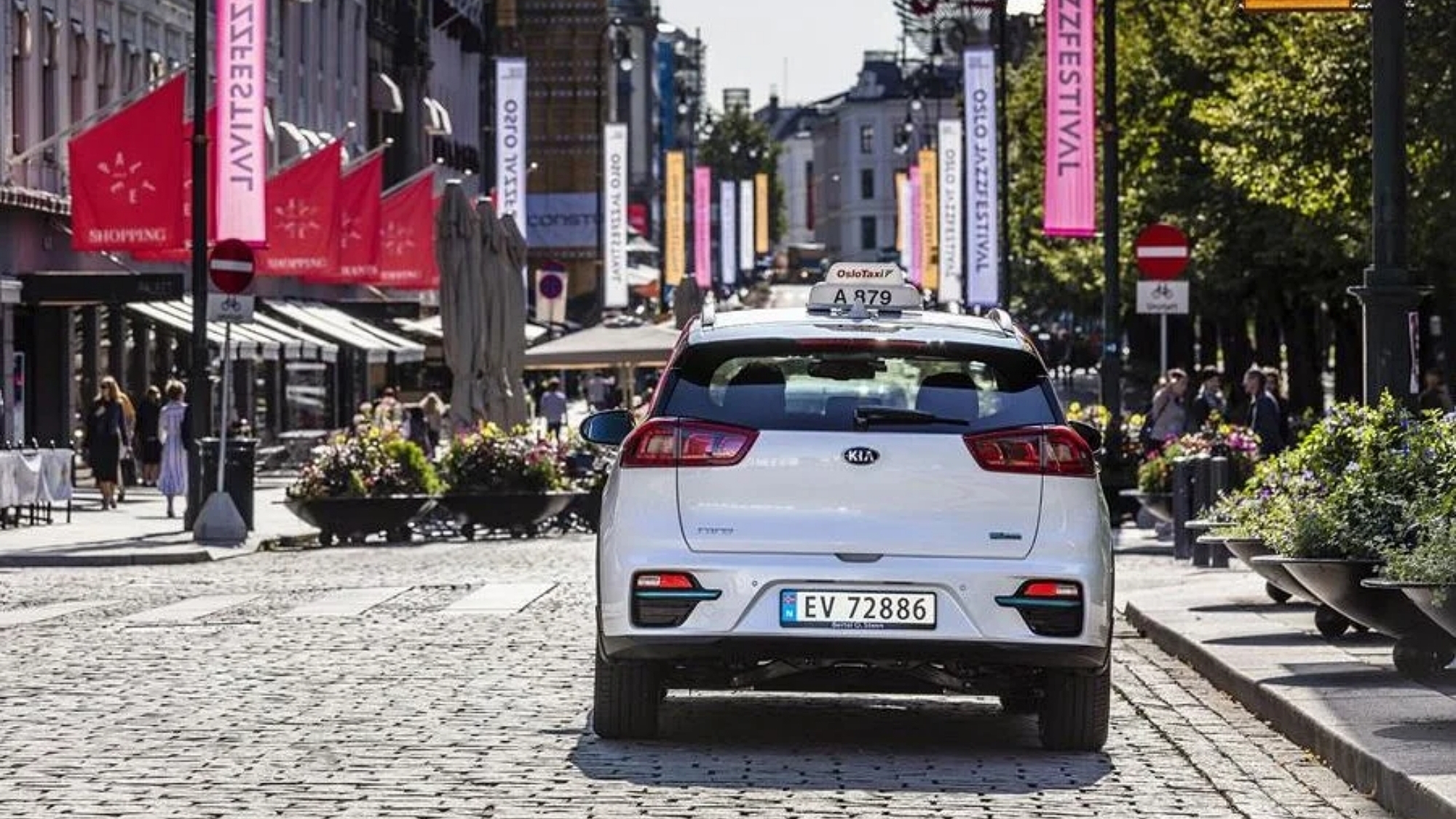Noruega: Líder en electrificación con taxis 100% eléctricos en Oslo