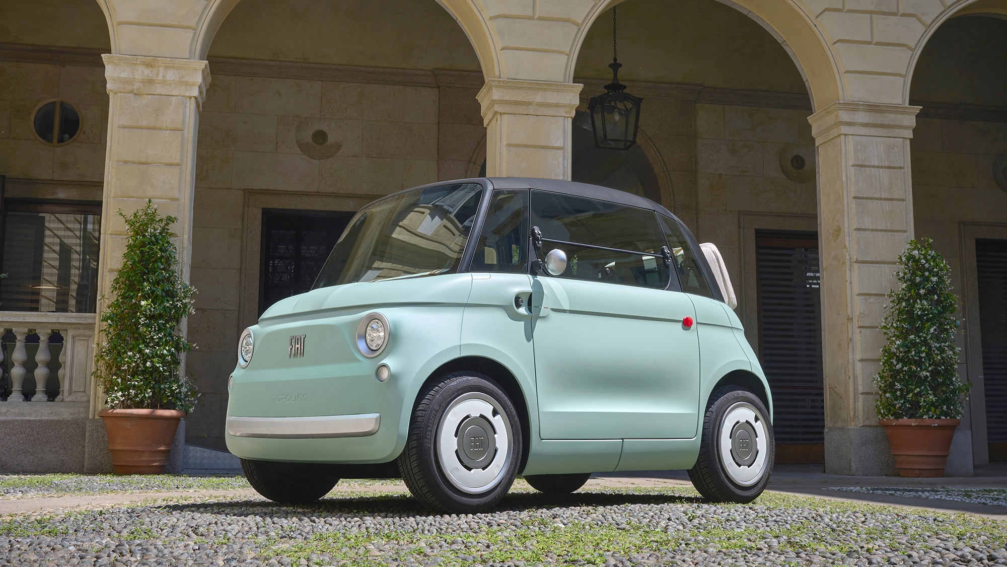 FIAT Topolino (versión 2024): Precio, medidas, motor, interior y maletero