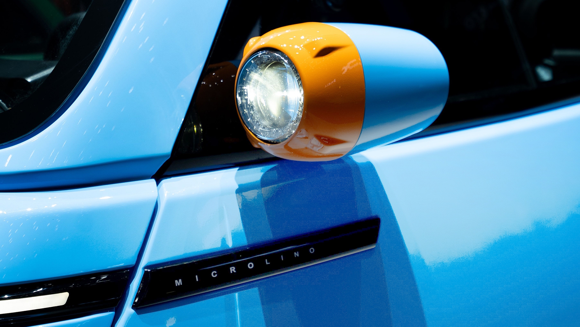 Micro presenta el Microlino Spider Concept en el Salón de Bruselas.