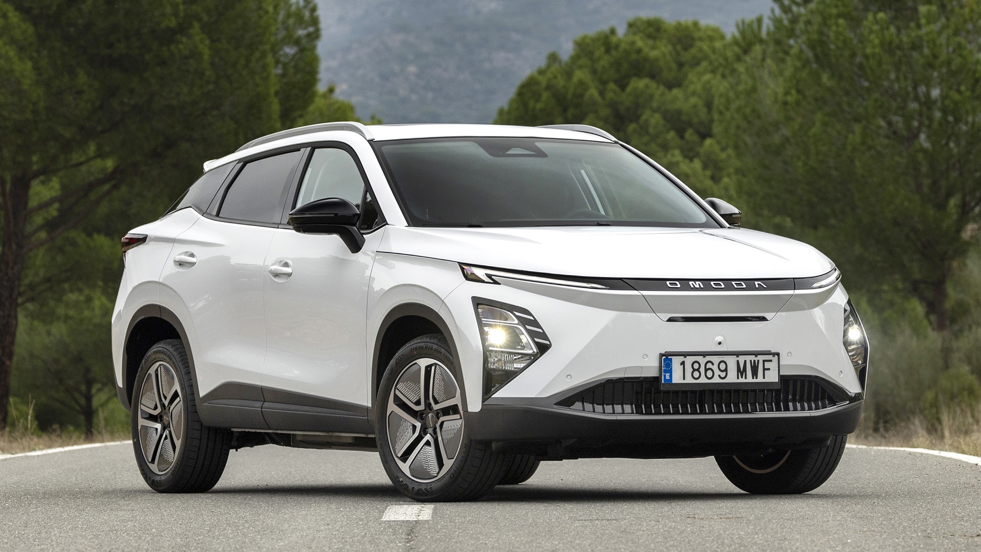 Omoda 5 EV (versión 2025): Precio, medidas, motor, interior y maletero