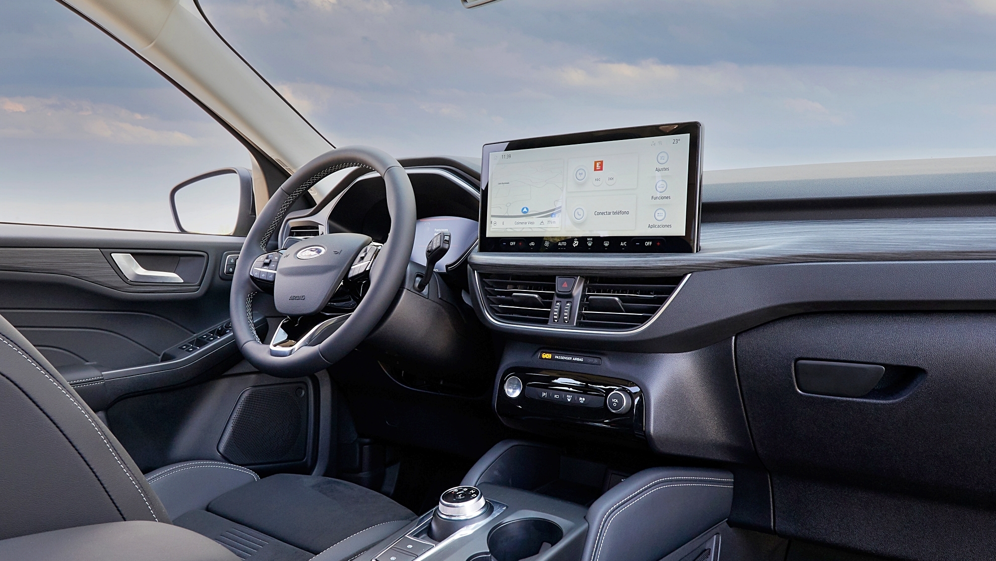 Ford Kuga Híbrido: Versatilidad y Ahorro a un Precio Inigualable