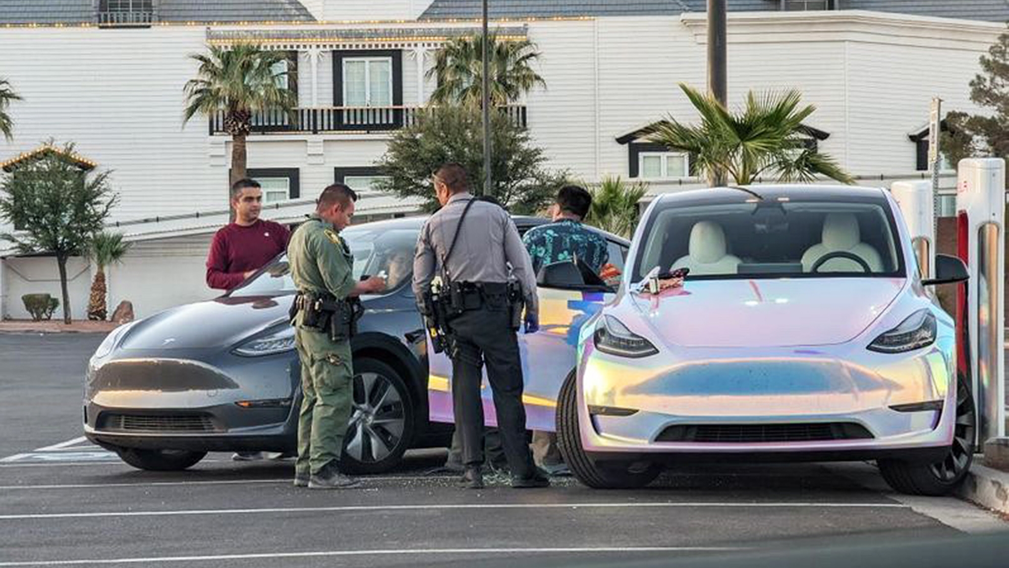 Así protege Tesla sus supercargadores contra el robo de cobre en ...