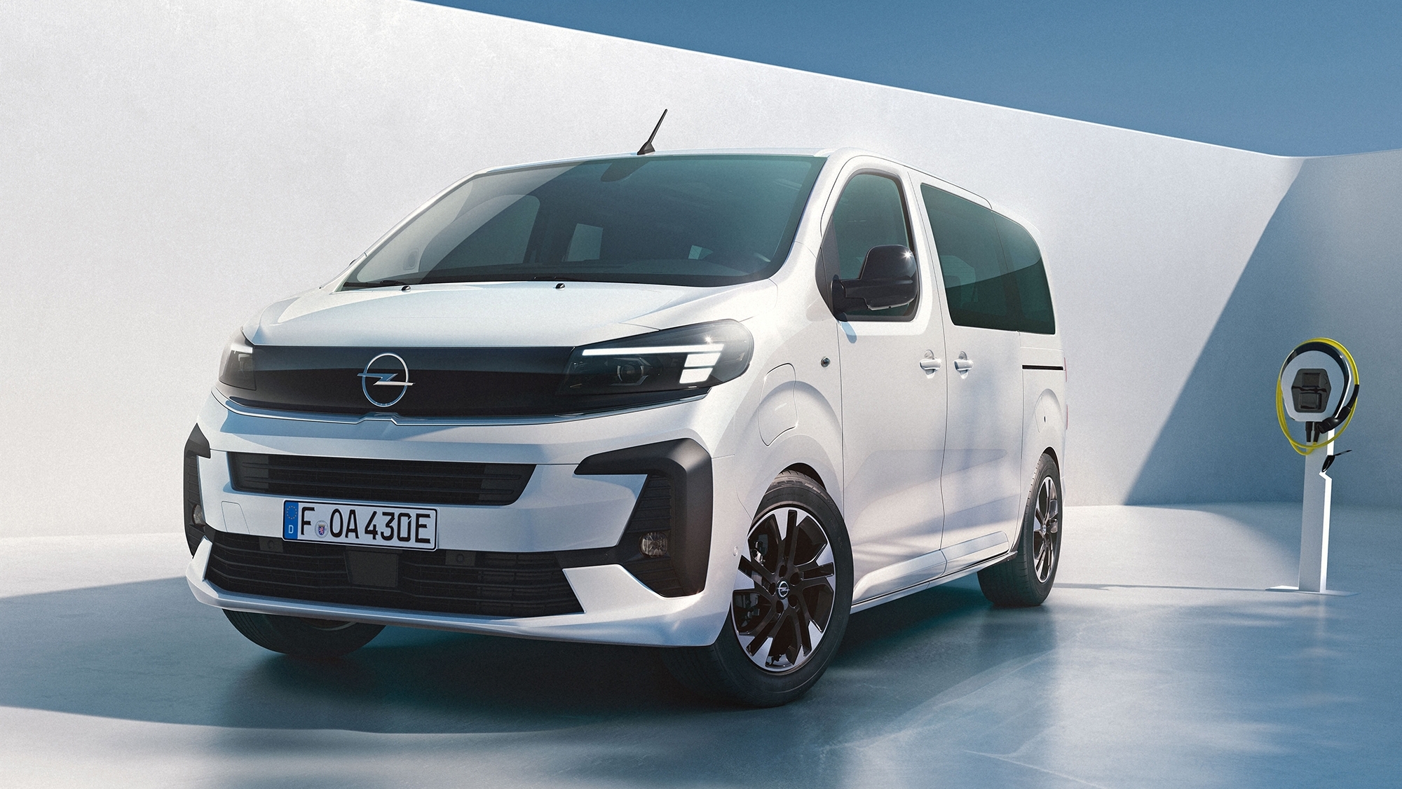 Opel Zafira Electric (versión 2025): Precio, medidas, motor, interior y maletero