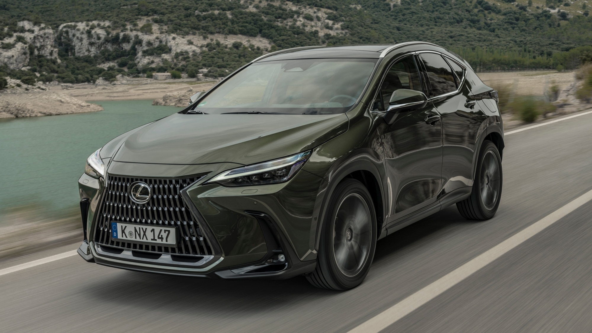 Lexus NX HEV: el SUV híbrido premium con etiqueta ECO y gran equipamiento